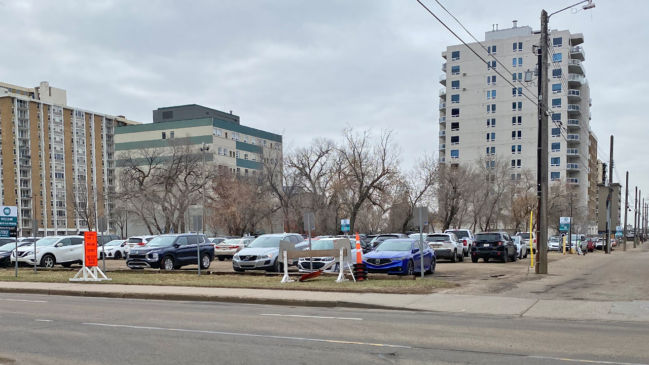 9940-105 Street – Lot 13 - vibeparking.com
